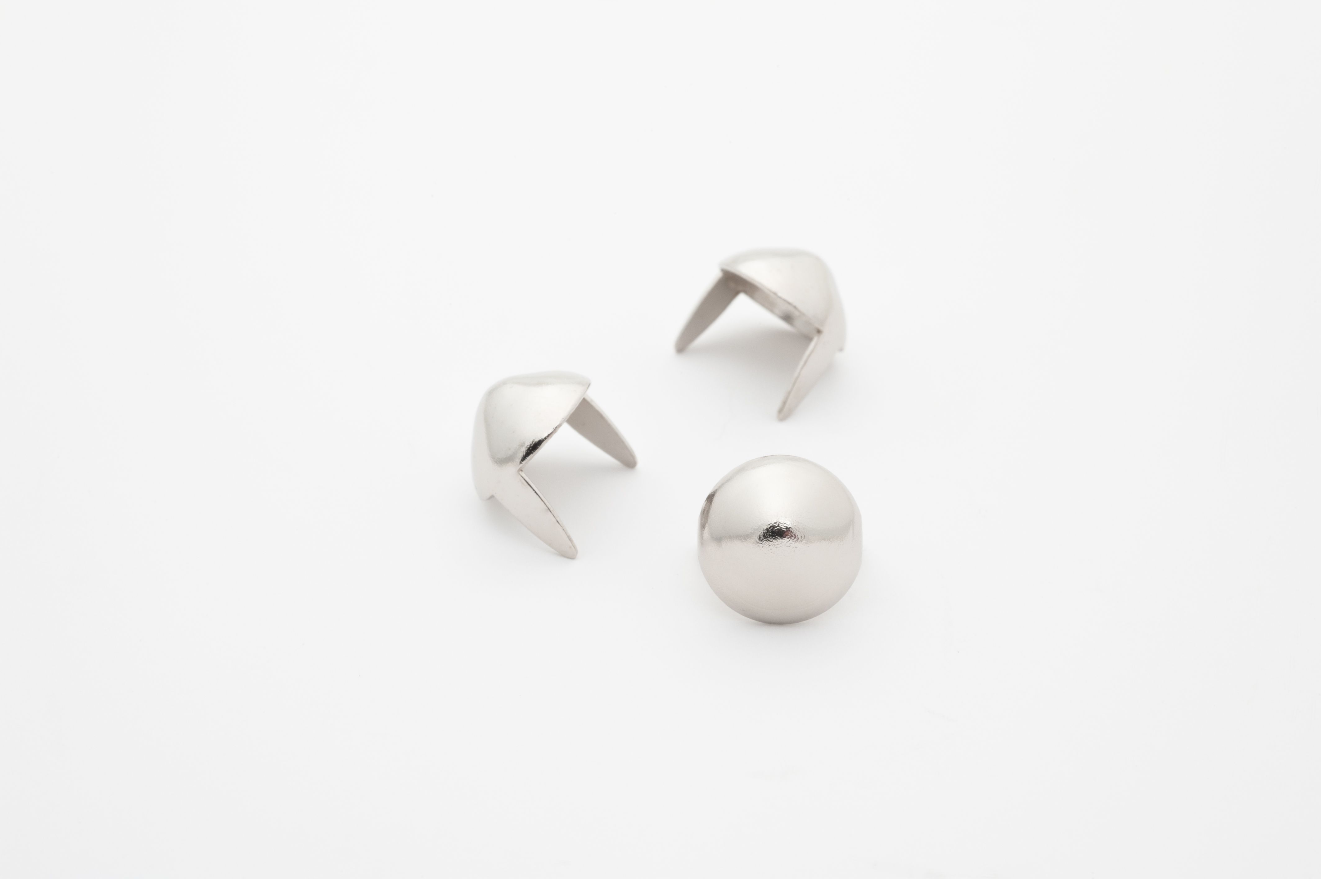 stud - Cone Small 3/8" Silver - bag of 100